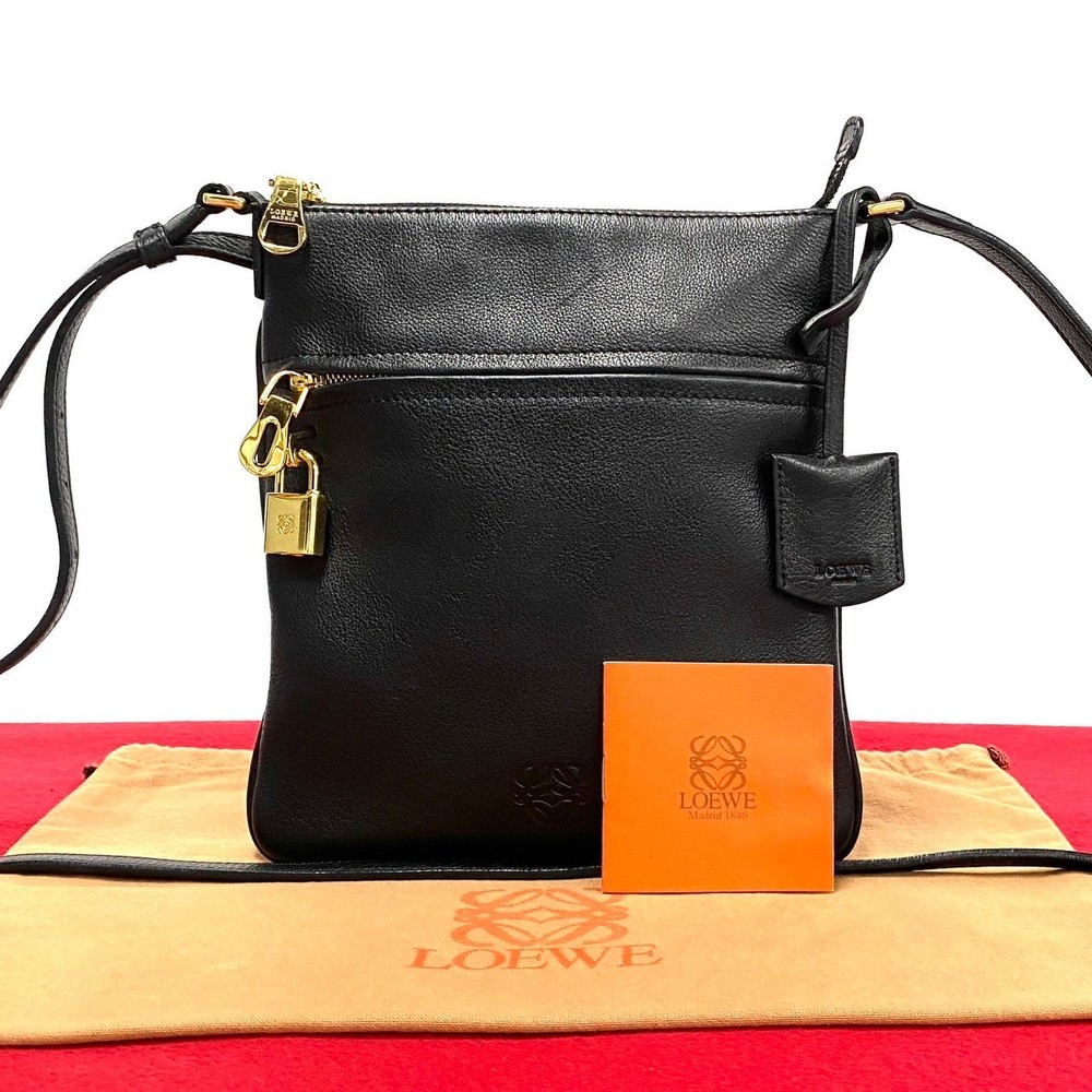 Loewe Anagram Logo Shoulder Bag Black - Gem